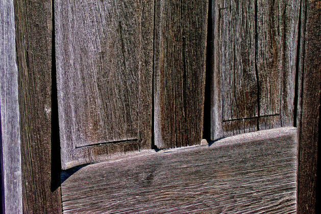 Interior Door Warping - How to Avoid - Wood Finishes Direct