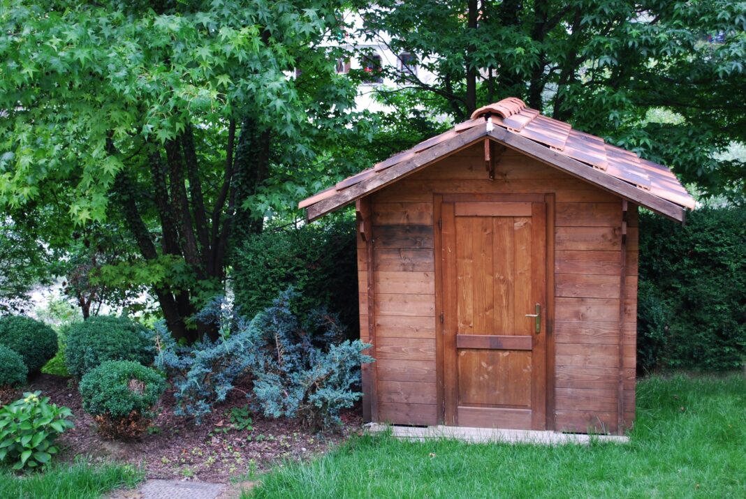 How To Preserve and Paint your Shed | Wood Finishes Direct